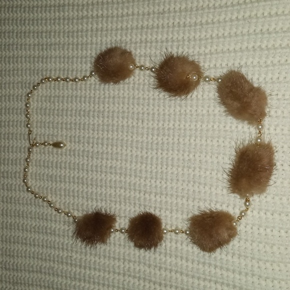 Koscot Cosmetics | Jewelry | Vintage Circa 972 Mink Fur Faux Pearl ...